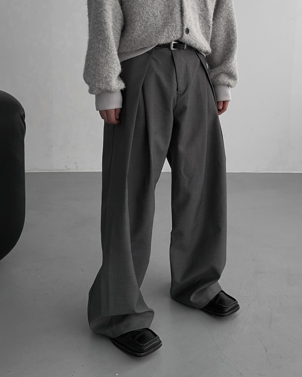 [BEST] 이반 턱 커브드 슬랙스 2COL : 이치반