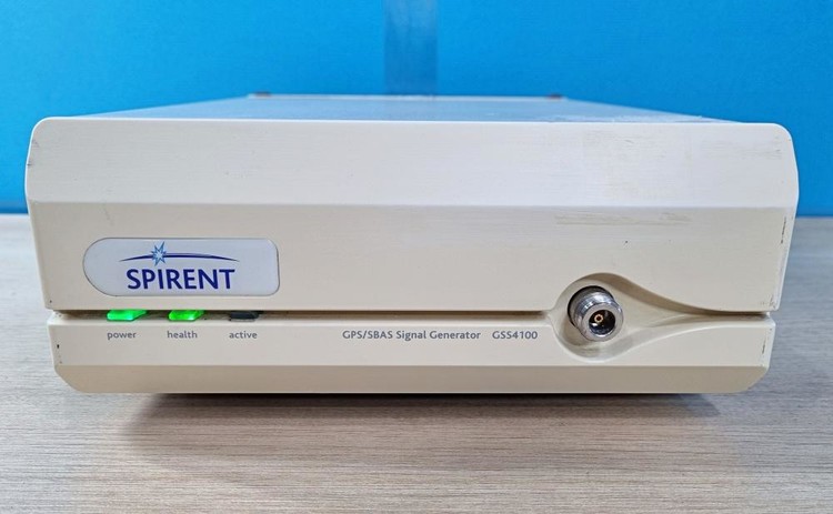 SPIRENT GSS4100 GPS/SBAS Signal generator : 엠아이티솔루션