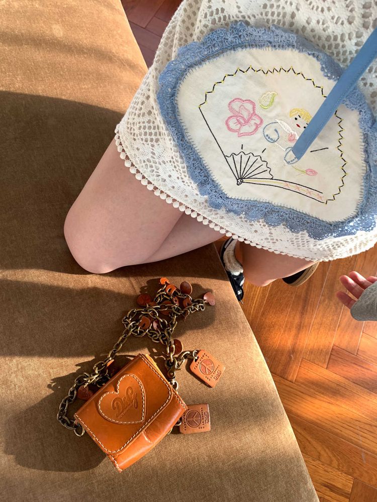 DODO Dream Garden Embroidered Flower Strap Short Skirt : 프티베 petitbe