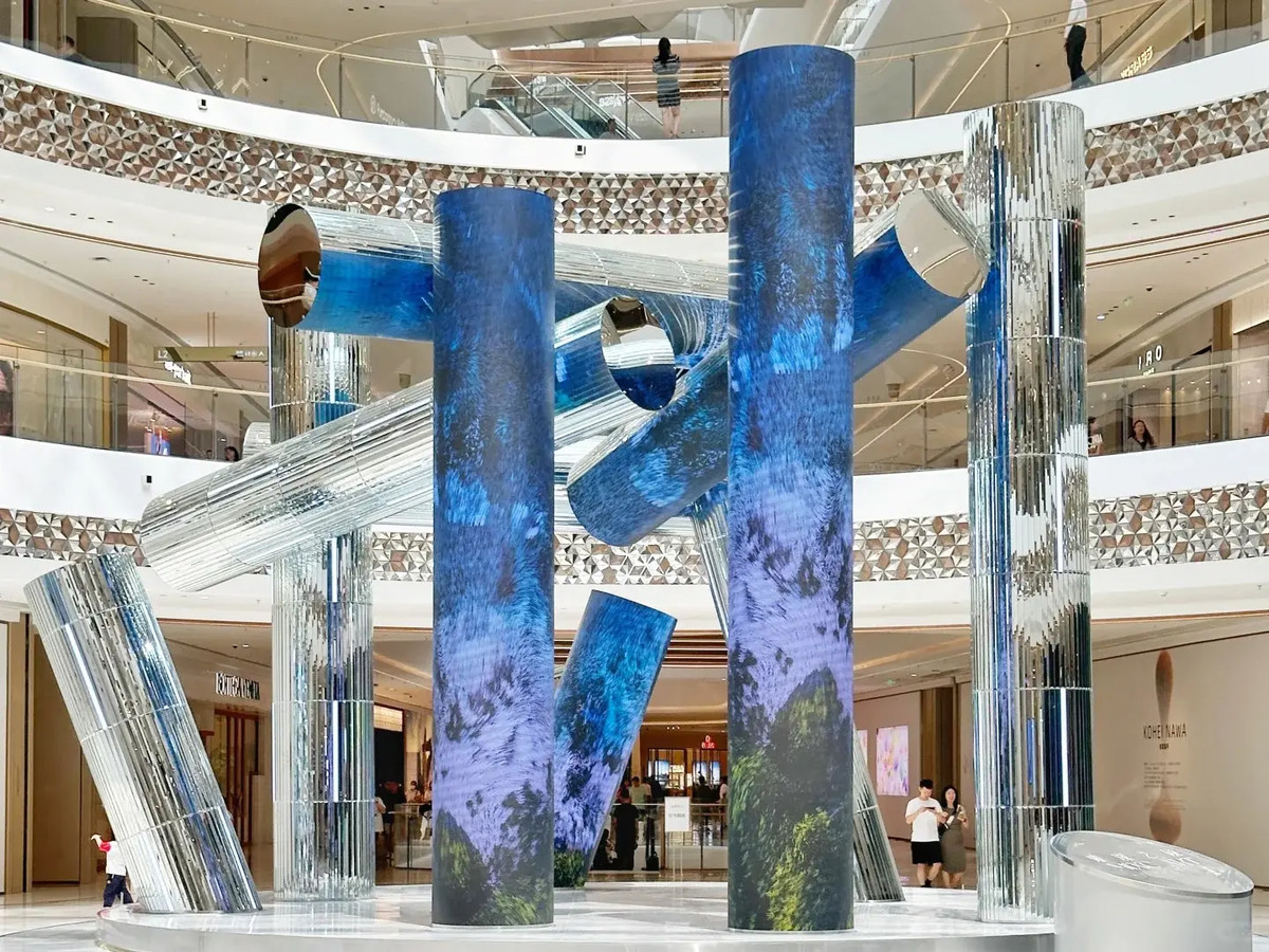 WUHAN MIXC MEDIA INSTALLATION : PROJECTS