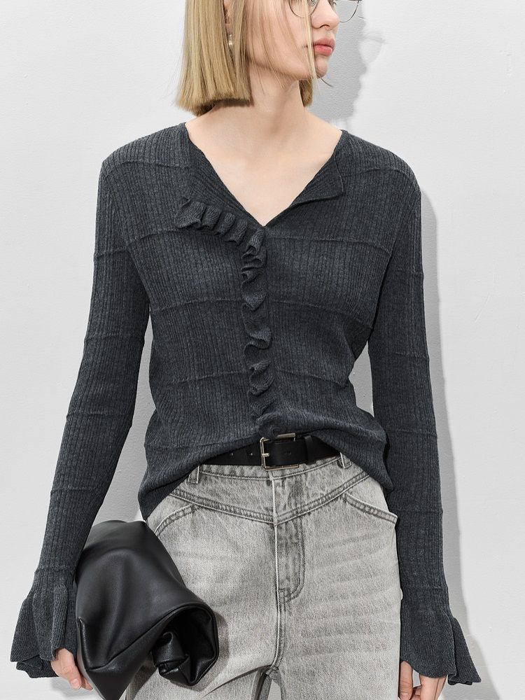 Parisian Elegant Ruffle Knit Top : 엘레니크(Elenique)