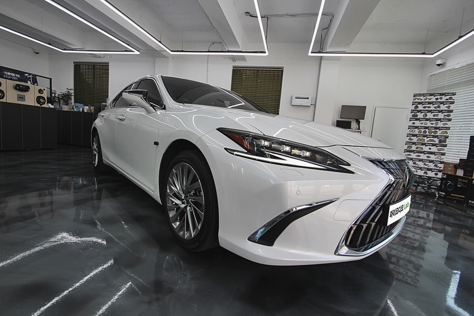 렉서스 ES300H 마크레빈슨 오디오 스피커는 순정유지하고 무스웨이D8 설치 : 마이오디오 장착 차량 갤러리