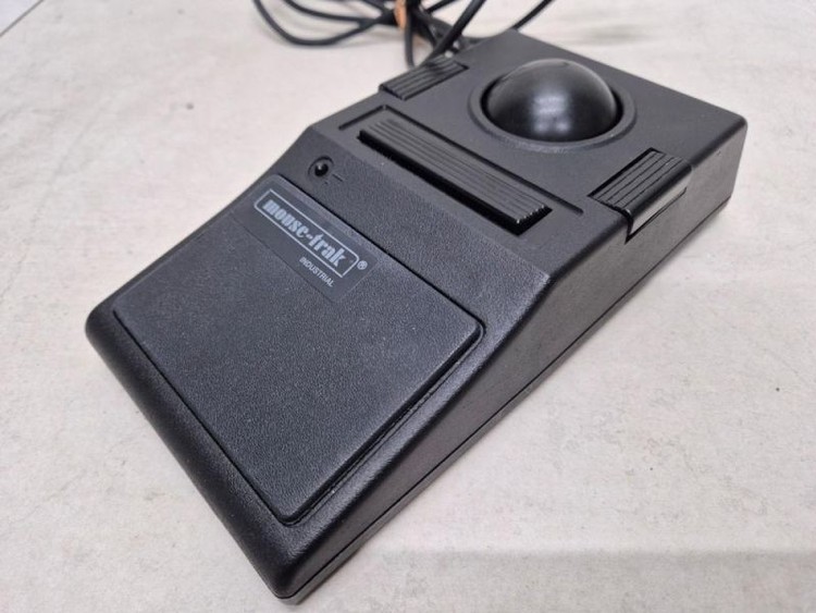 Industrial Mouse Trak B-MPIND : 엠아이티솔루션