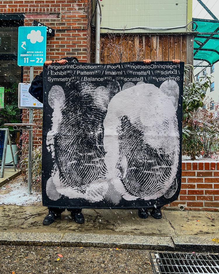 [Pre-Order] Fingerprint Collection Rug / No.22 : PointOfTime