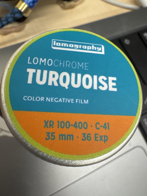 Lomo chrome turquoise : 엘리카메라 공식홈페이지