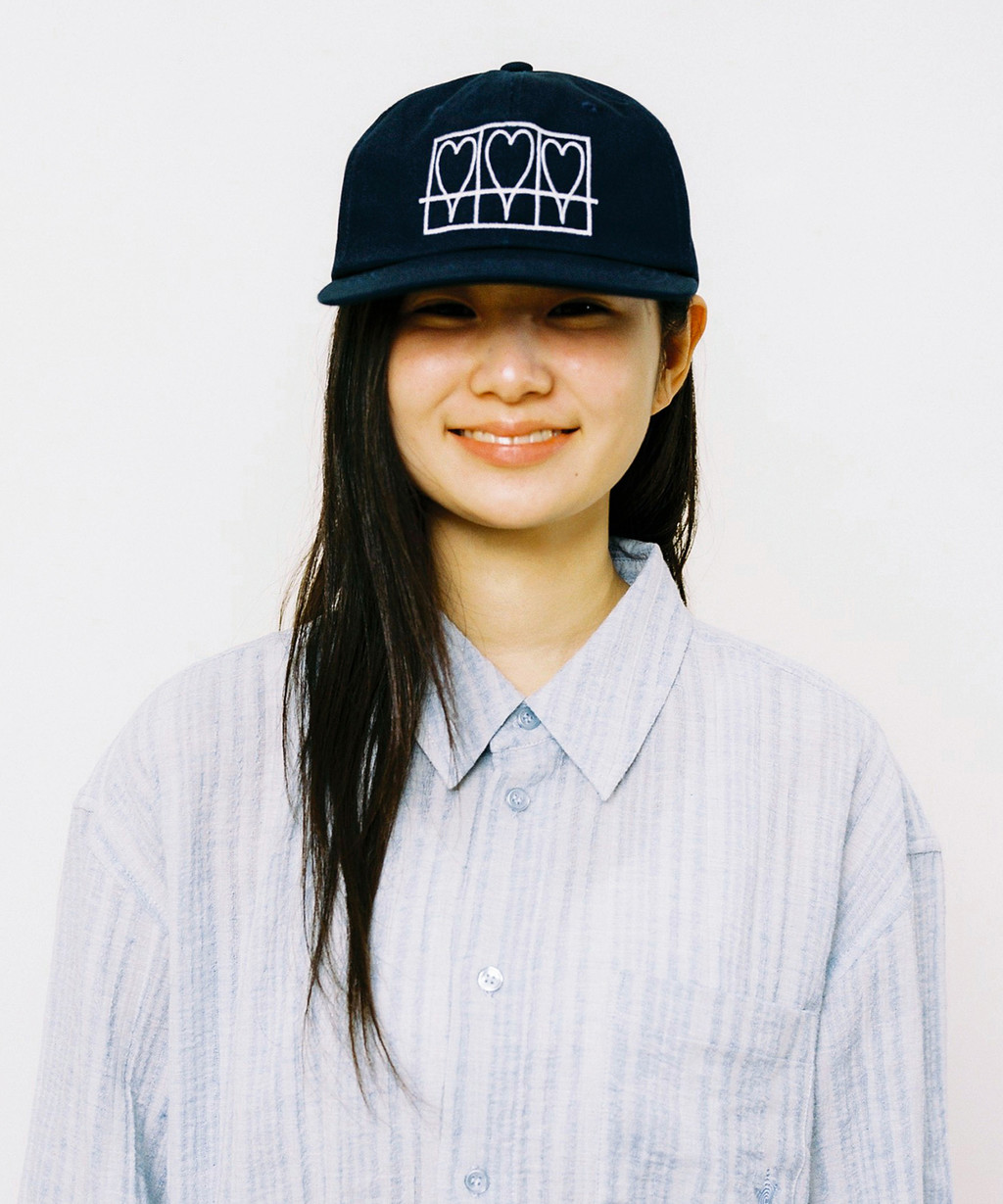 Lovey Case Cap - Navy : webhouse