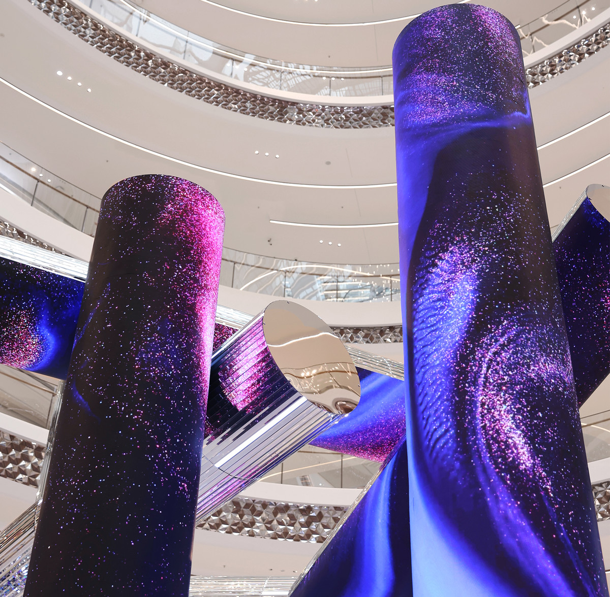 WUHAN MIXC MEDIA INSTALLATION : PROJECTS