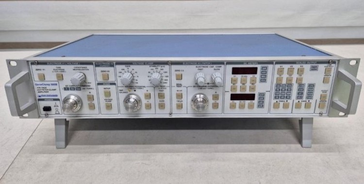 Axon Instruments GeneClamp 500B Voltage AND Patch Clamp Amplifier : 엠아이티솔루션