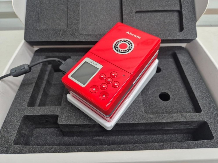 Palm PCR G1-12 Portable PCR Device : 엠아이티솔루션