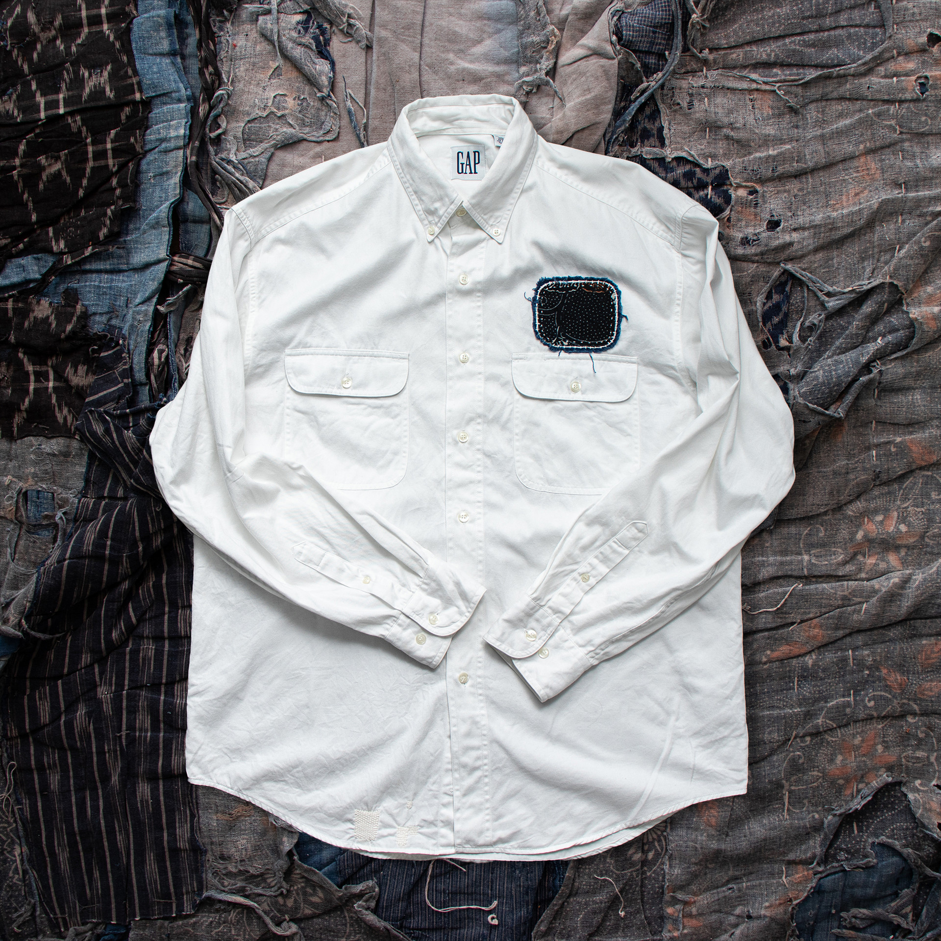 NO.215 "PATCHES" WHITE SHIRT : twostandard