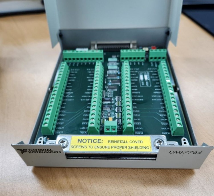 National Instruments UMI-7764 : 엠아이티솔루션