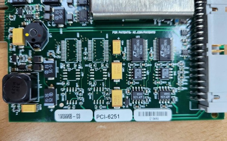 National Instruments NI PCI-6251 M Series : 엠아이티솔루션