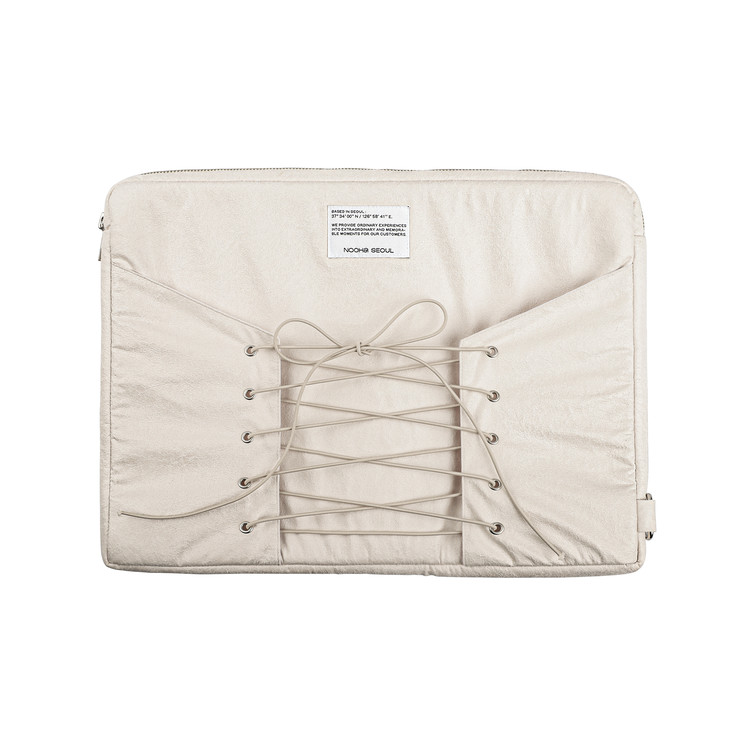 Eyelet Laptop Pouch_Cream Suede : Nooha Seoul 누하서울