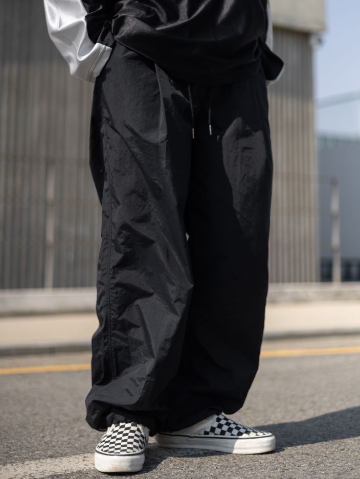 Nylon pintuck semi wide pants [ACH251BO074] : ACHRO(아크로)