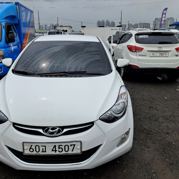 HYUNDAI AVANTE MD : ONETEAM