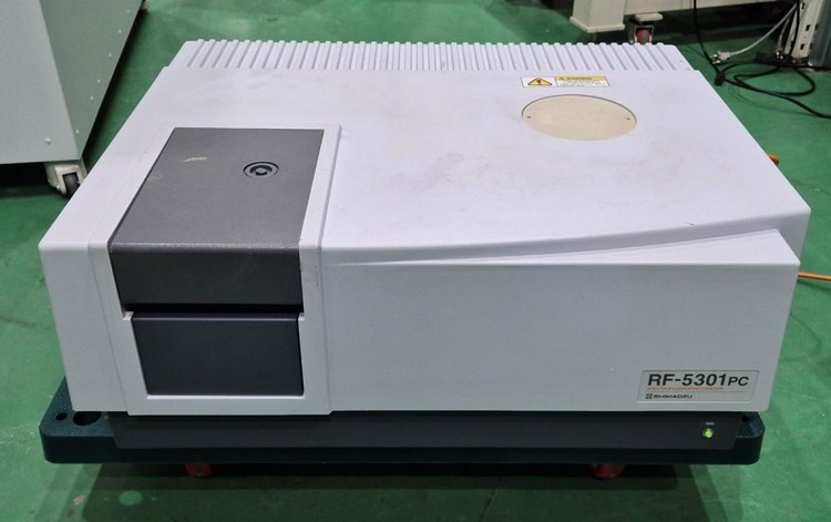 Shimadzu RF-5301PC Spectrofluorophotometer 형광분광광도계 : 엠아이티솔루션