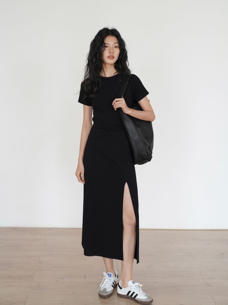 Clean Side Slit Dress : 네버씬비포(neverseenbefore)