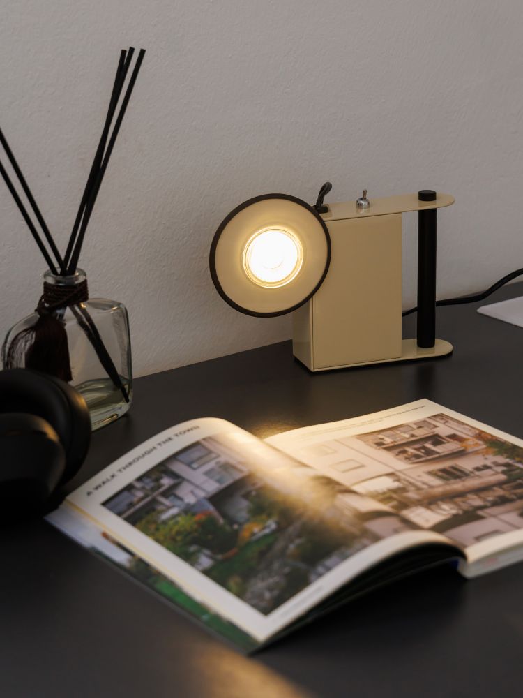 Dongle Table Stand : Mark Lighting (마크라이팅)