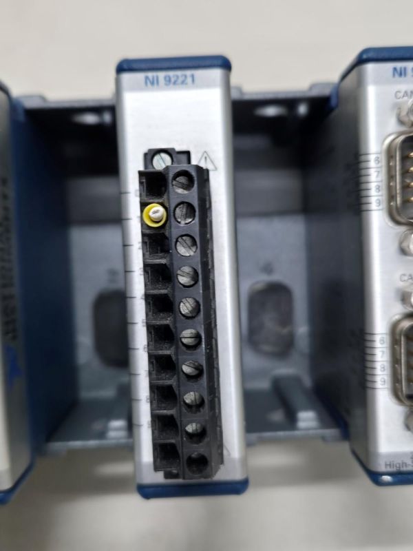 NI cRIO-9014 NI 9263 NI 9221 NI 9853 National Instruments : 엠아이티솔루션