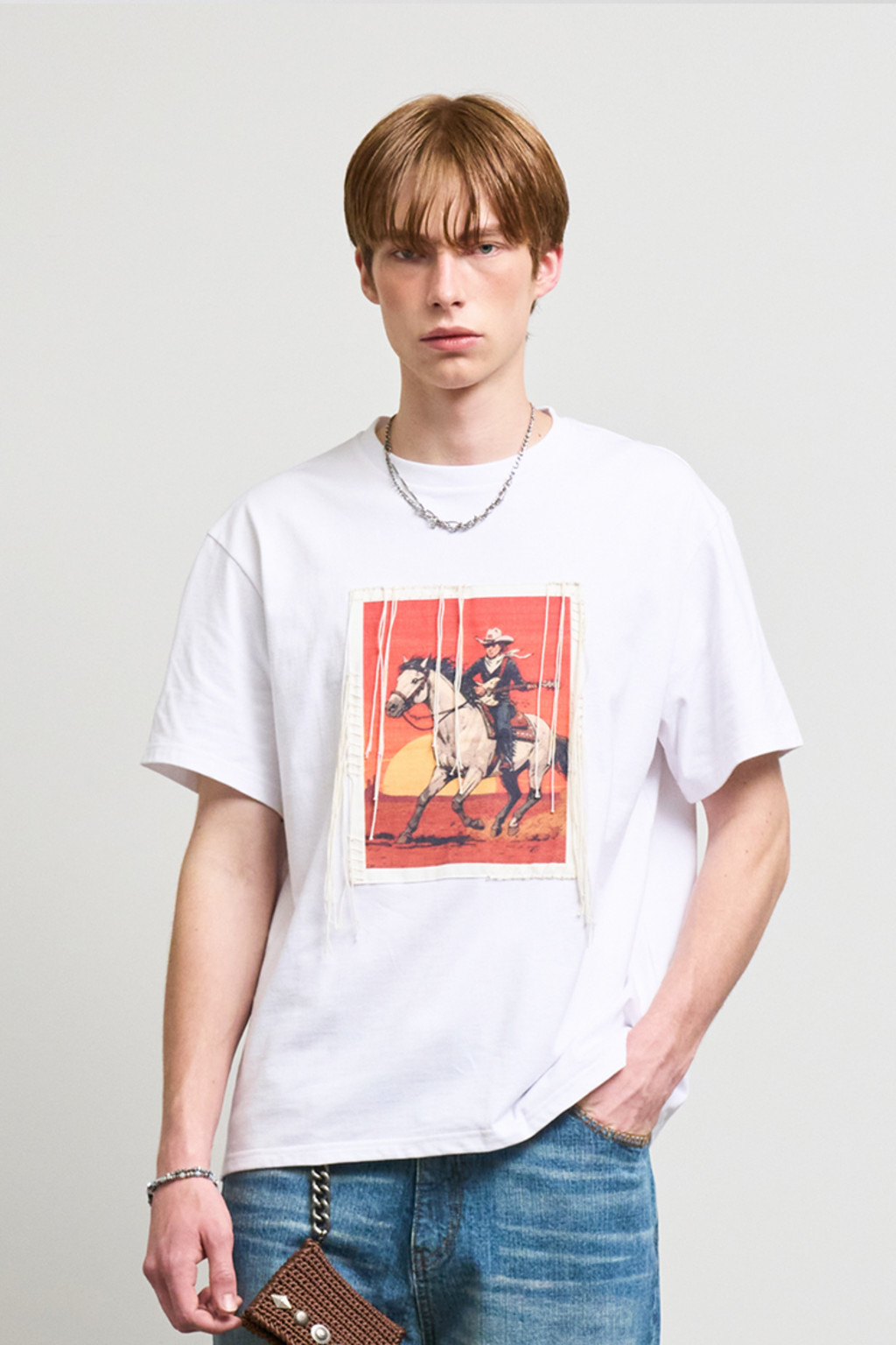 ZEV HAND STITCH WESTERN BOY T-SHIRT / WHITE : Rad Fiction