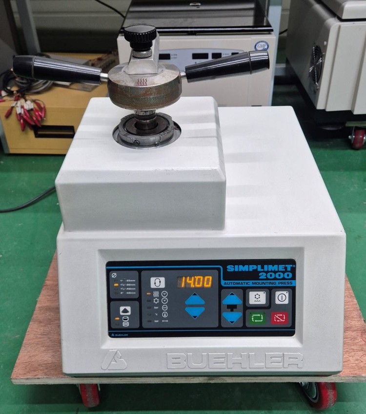 BUEHLER SIMPLIMET 2000 Automatic Mounting Press : 엠아이티솔루션