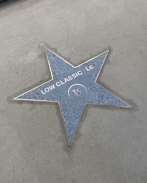 LOW CLASSIC SEONGSU 86 STORE : OBJECTIC (오브젝틱)