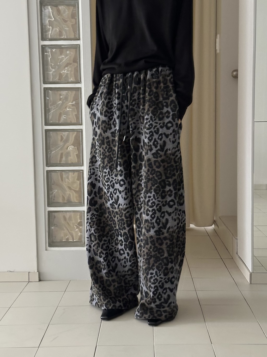 Leopard print sweatpants : HENE