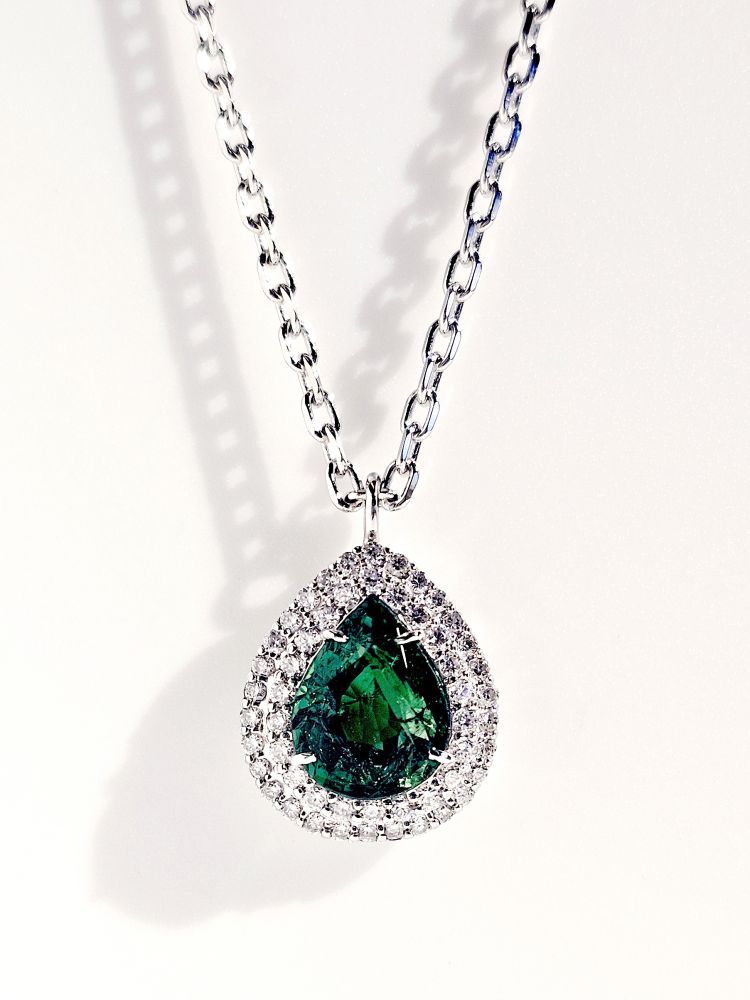 Loina Cocktail Necklace - Classic Halo Tsavorite : 로이나 공식 홈페이지