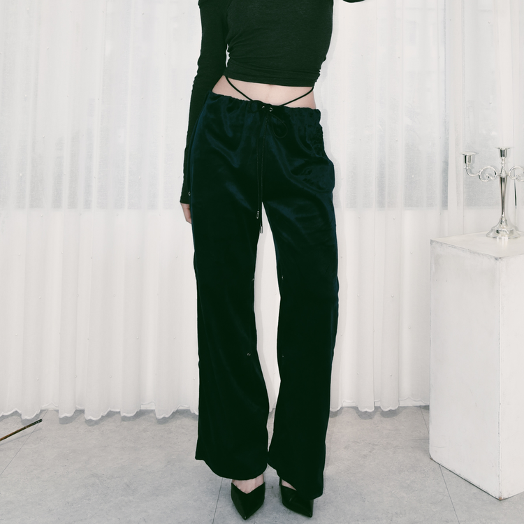FUR EYELET WIDE PANTS_NAVY : WETGENES