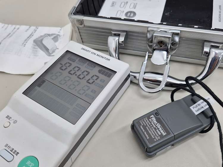 ITC-201A Smart ion Monitor 음이온 및 양이온 측정기 : 엠아이티솔루션