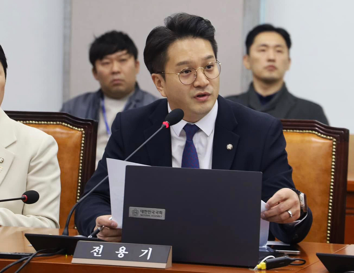 '자동차손배법 개정안', 수정…국토부, 대면·서면 공식화 : 한국자동차안전협회