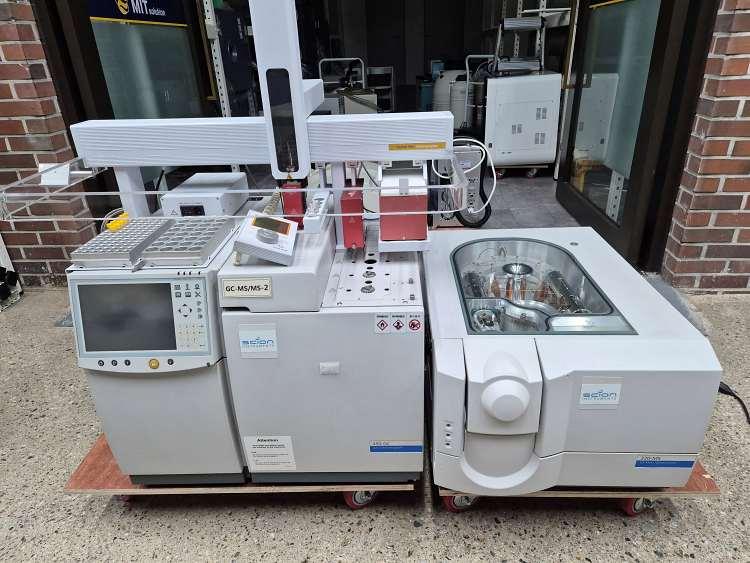 VARIAN 450-GC Gas Chromatograph / VARIAN 320-MS TQ Mass Spectrometer ...