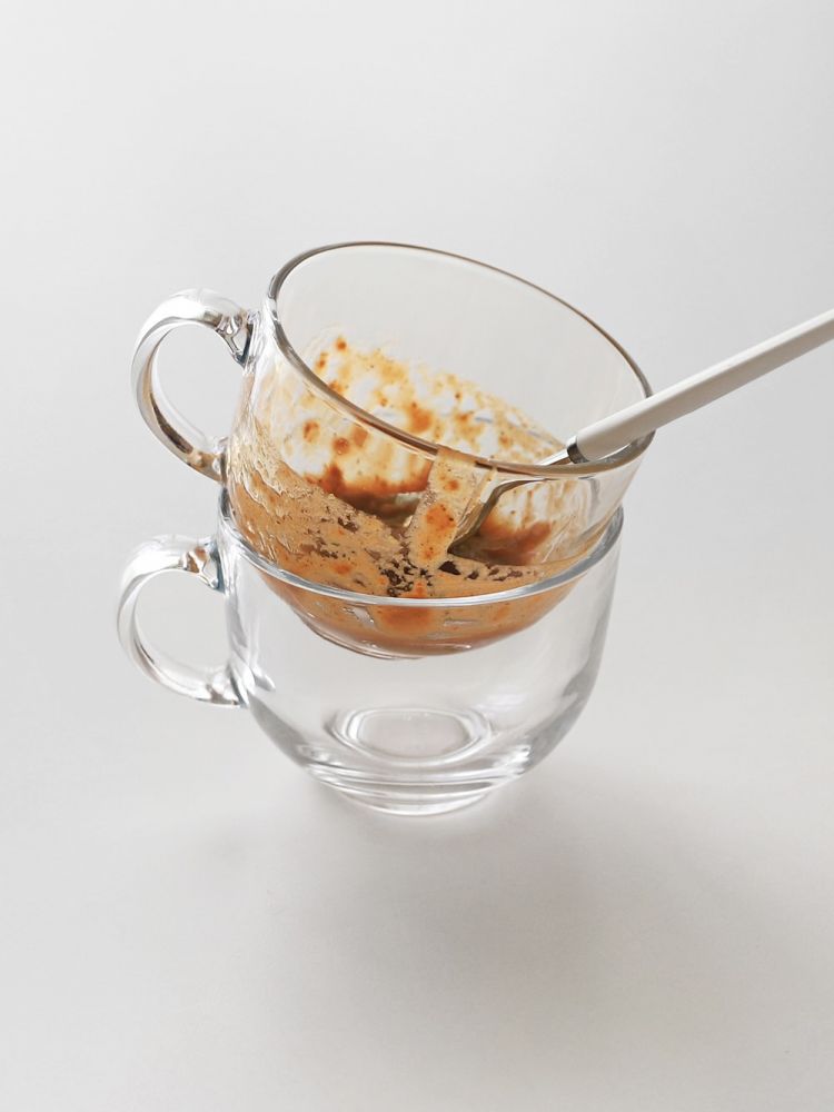 CLEAR GLASS MUG : ARTEVO