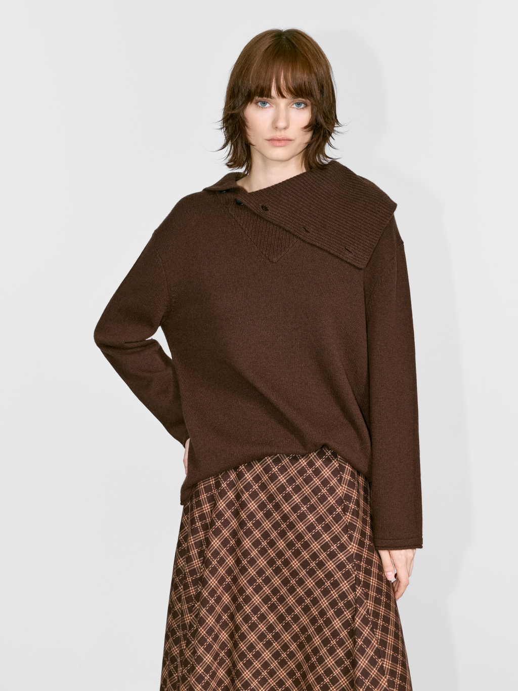 Off-Axis Collar Wool Knit Top : 엘레니크(Elenique)