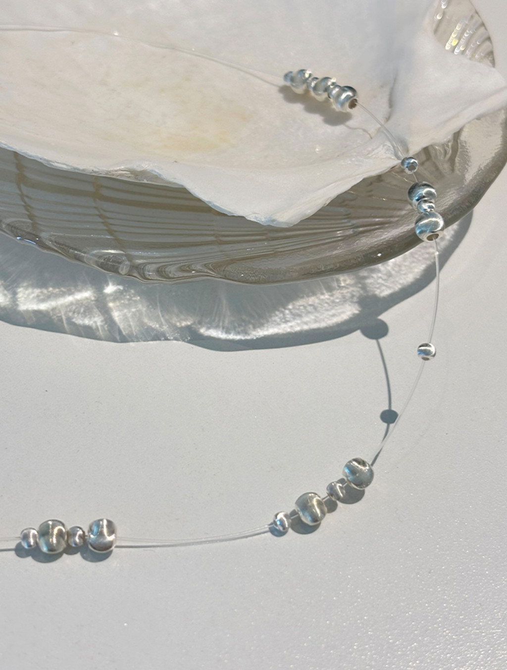 인비저블 비즈 초커 Invisible Bead Choker : 주식회사 더팩더널드