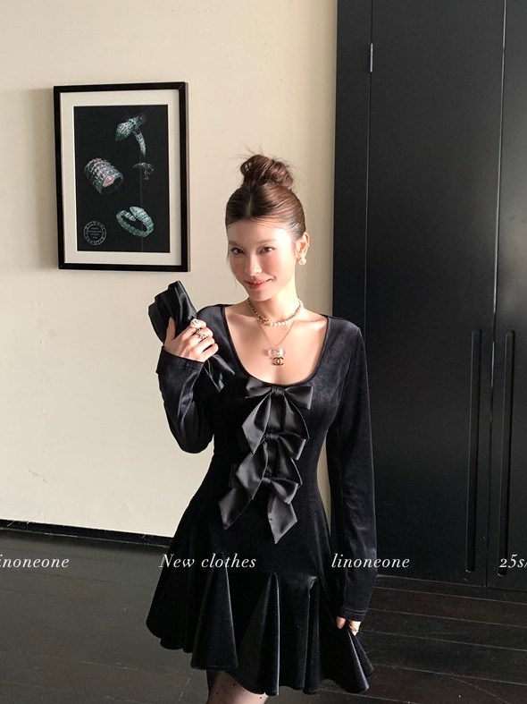 LIN Velvet Black Swan Elastic Bow Fitting Dress : 프티베 petitbe