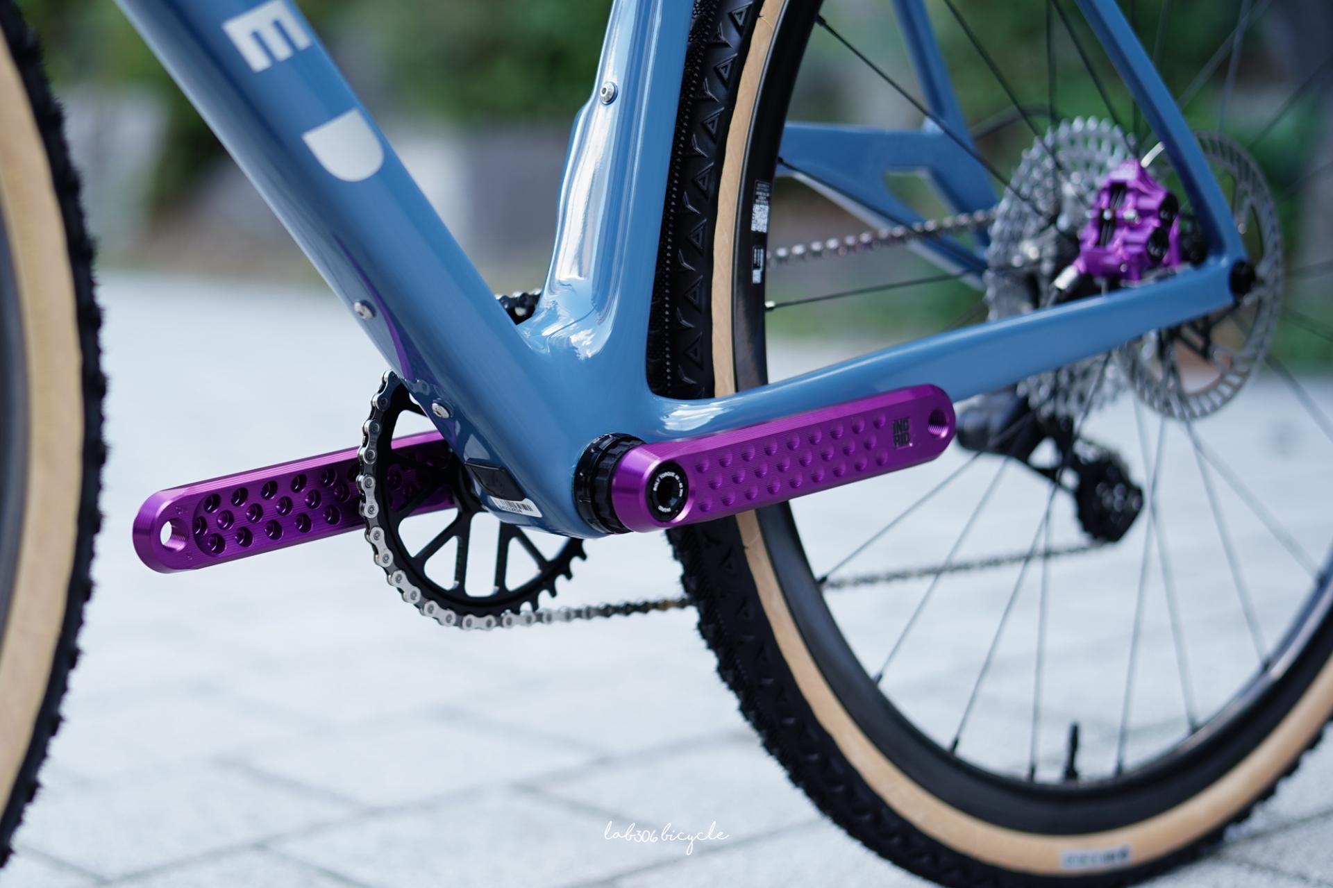 Gallery : Allied Able Blue and Ingrid Crank : LAB'zine