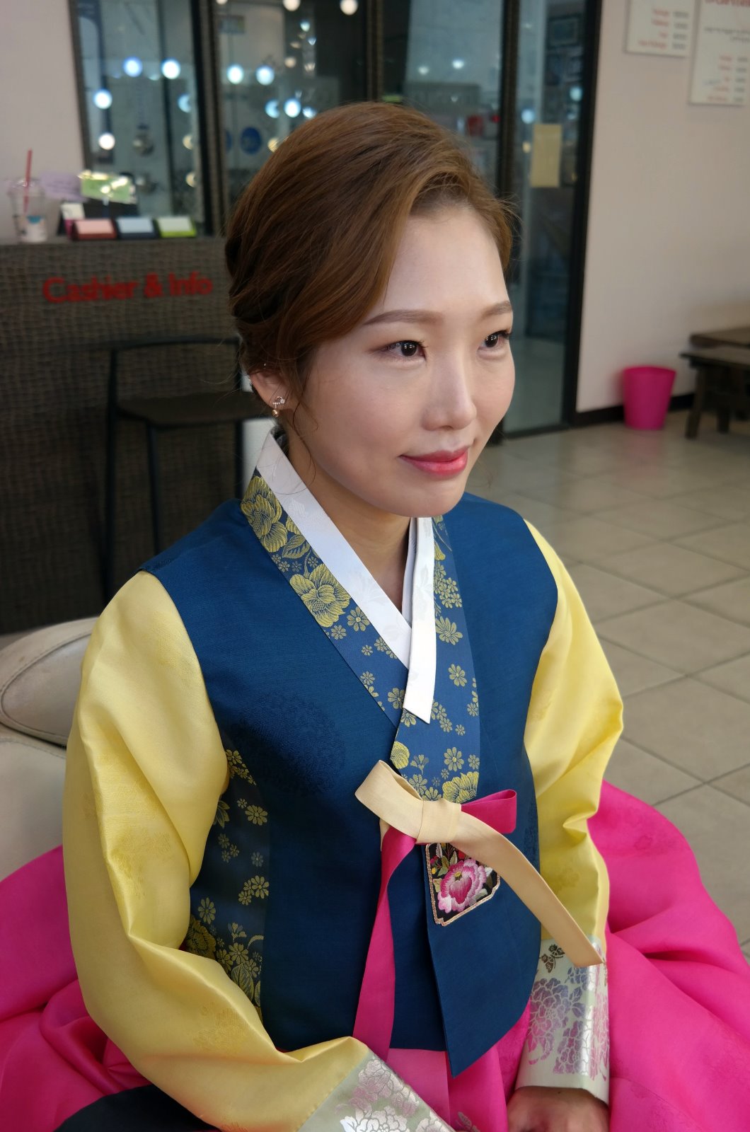 화사함이 가득한 코랄 핑크 한복 메이크업! : Cocolily | 코코릴리