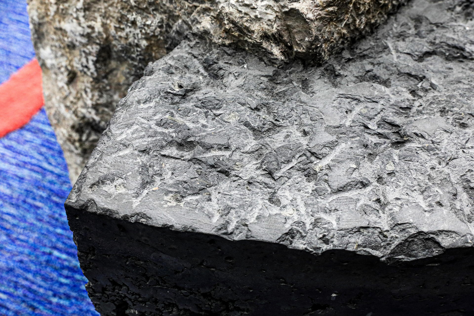 Ader Space 3.0 Flagship Store (Sinsa) 2F Metal Collaboration acc : UHPC ...