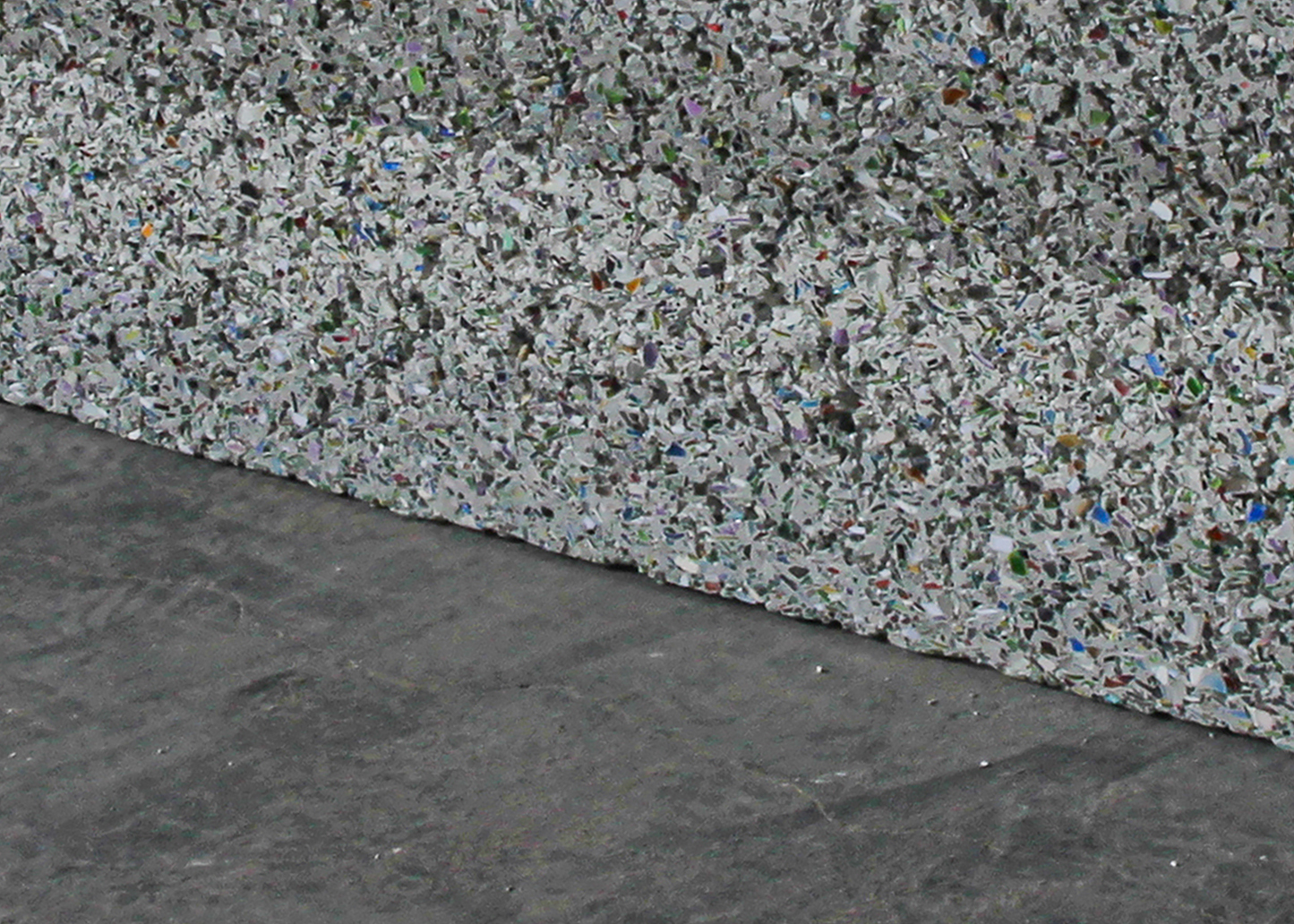 Layered Bench : UHPC 디자인 콘크리트 디크리트