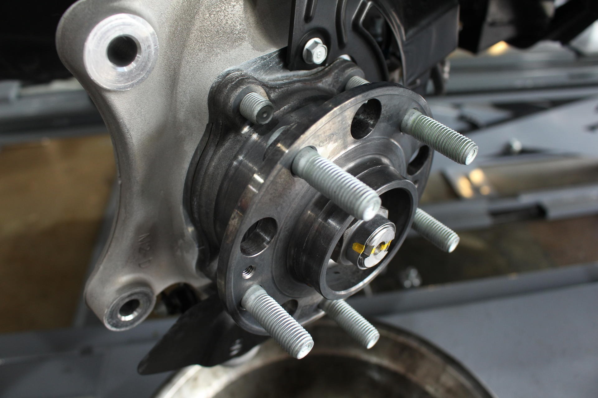 [쏘렌토 MQ4] 펠라 6P 브레이크 + 리어 확장 370mm : 더시프트 | 튜닝 갤러리