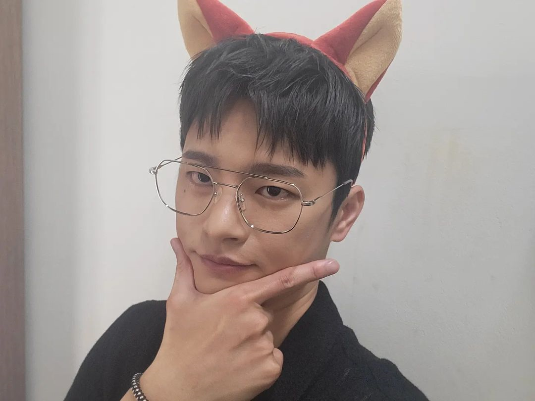 서인국 DE EGO 디에고 C4 : LAURENCE PAUL 로렌스폴 아이웨어