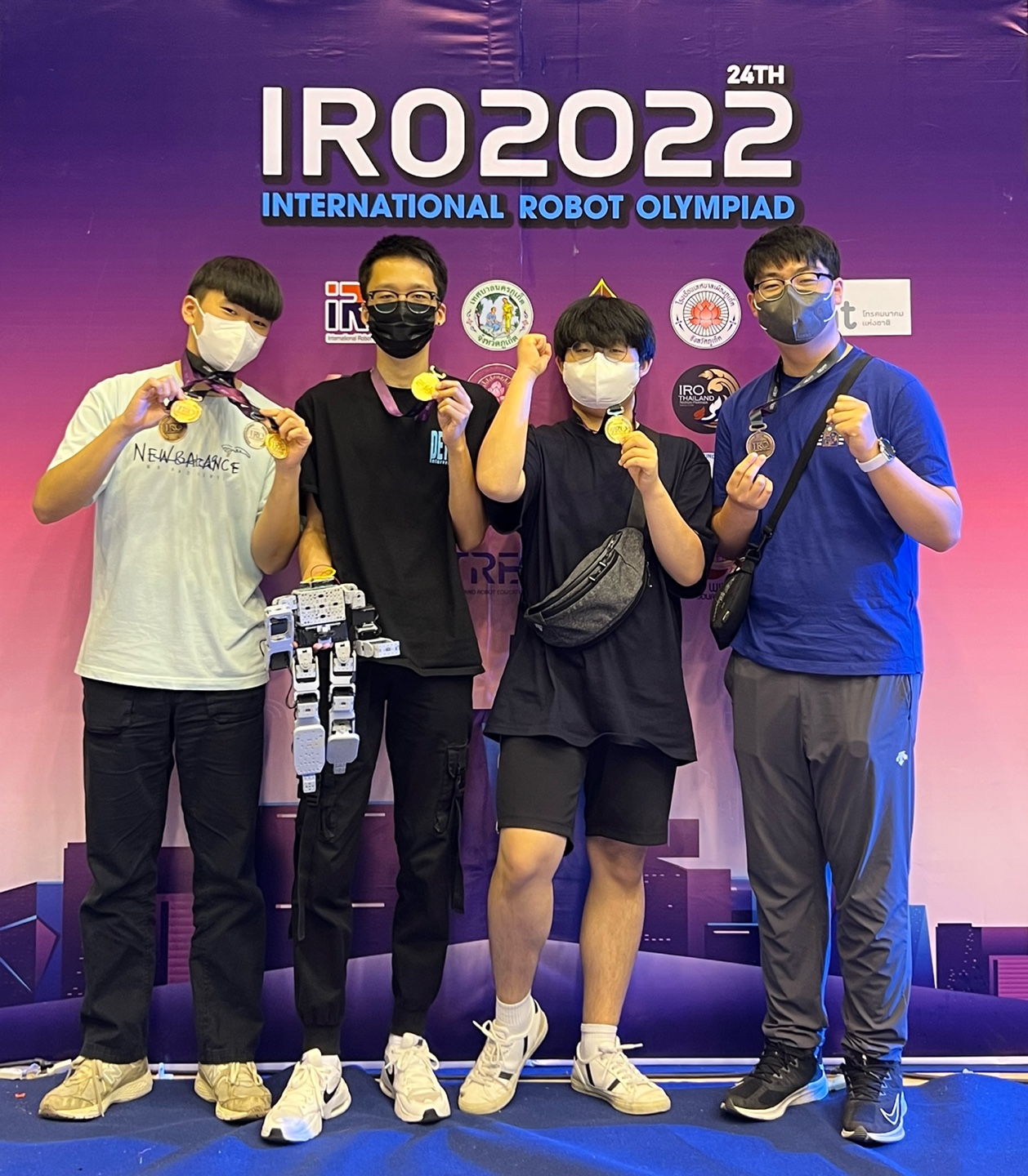 천안월봉고, 제24회 국제로봇올림피아드(IRO, International Robot Olympiad) 세계대회 1등, 2등, 3등 대거 배출 : 뉴스투유