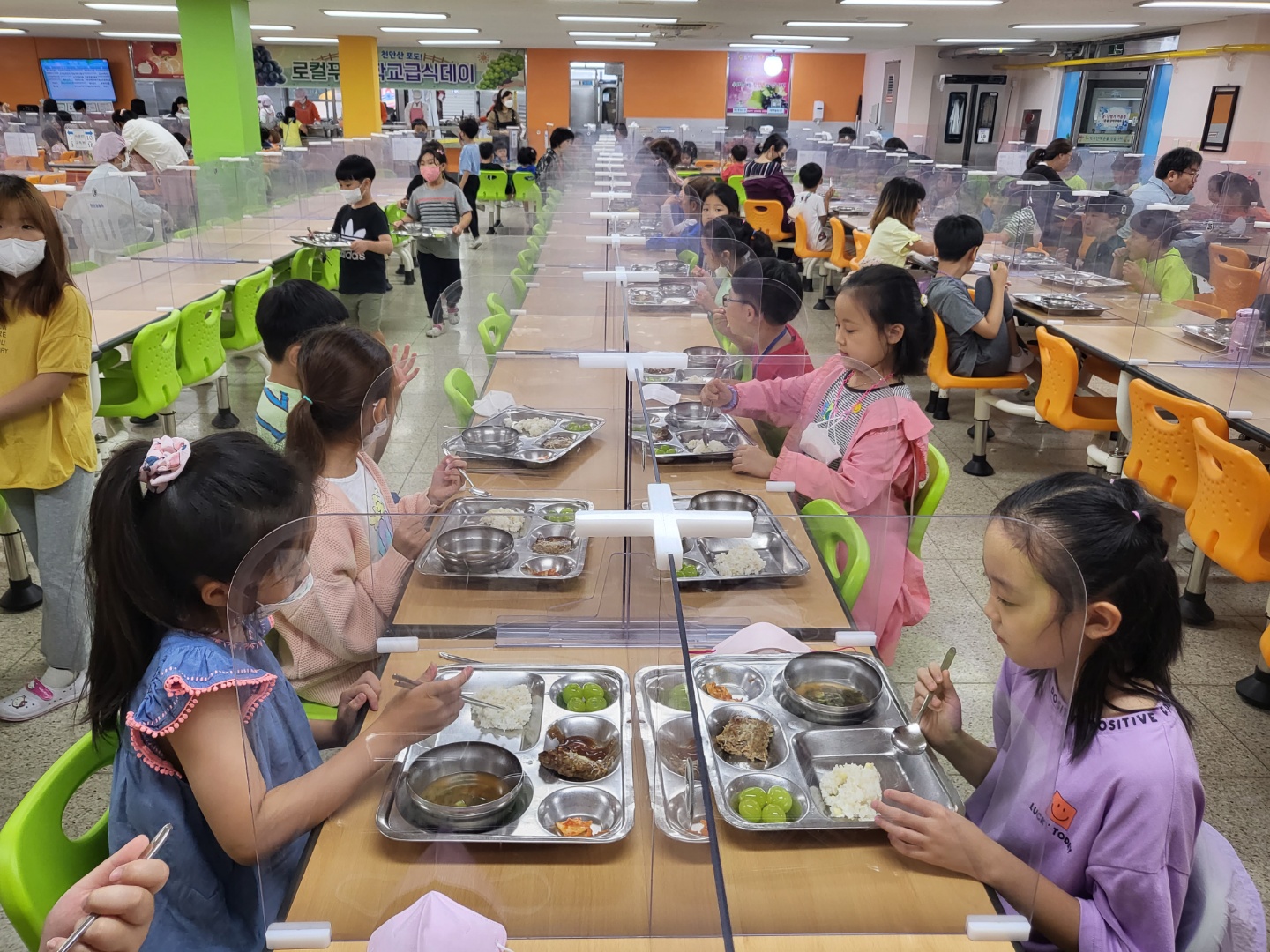 천안쌍용초등학교 ‘로컬푸드 학교급식데이’ : 뉴스투유