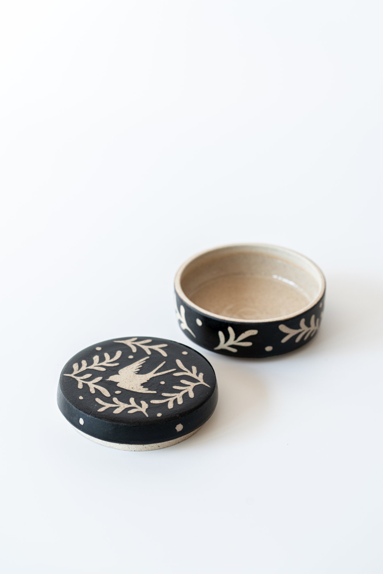 [벨집] 밤의 정원 | 낮은 합 : MAKEFOLIO 메이크폴리오