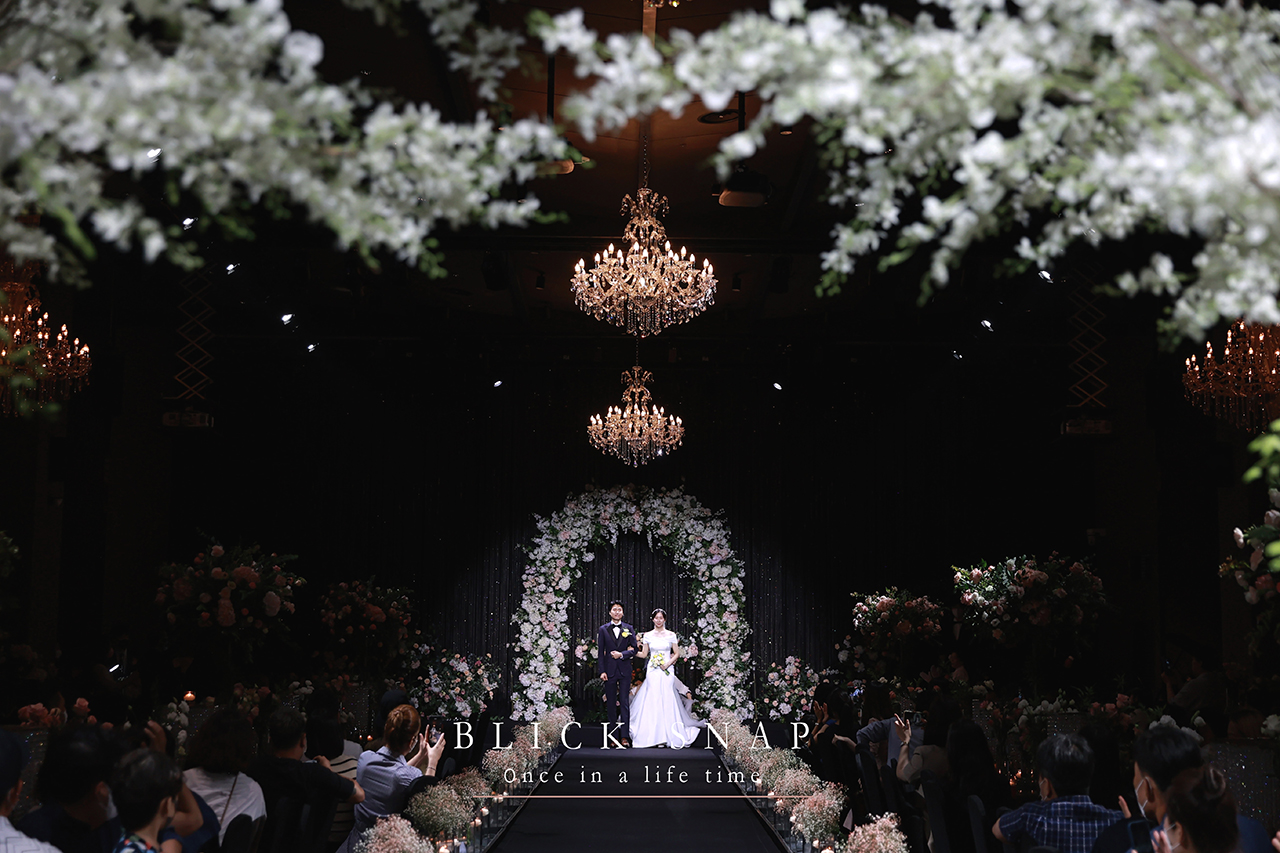 RAMADA SINDORIM : The blick photography