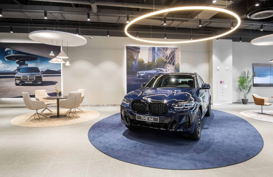 BMW 코리아의 공식 딜러사인 한독 모터스가 BMW 서초 통합센터를 새 단장하여 오픈했습니다 : 한국자동차기자협회