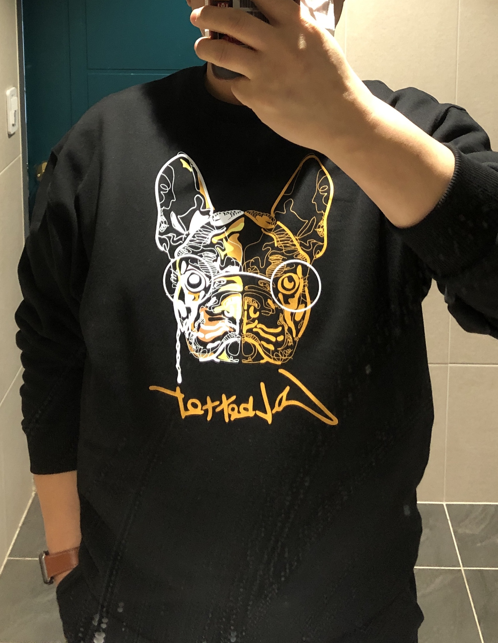 179cm 85kg 뚱뚱체형에도 사이즈 잘맞구요.