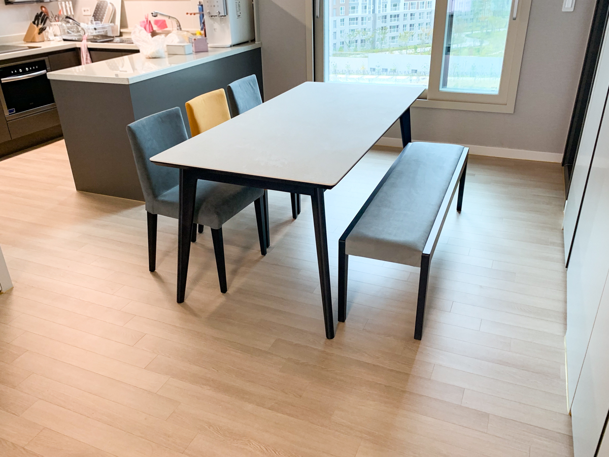 울산 송정동 송정지웰푸르지오 배송 - KT 테이블(알마니블랙) : 고객님 댁에 놓인 프롬다이닝 제품