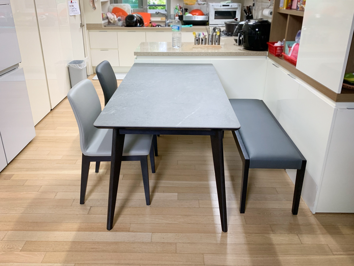 창원 의창구 북면 힐스테이트 배송 - KT 테이블(알마니블랙) : FROMDINING